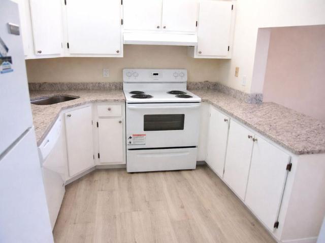 Luxury apartment complex for rent in West Palm Beach, United States