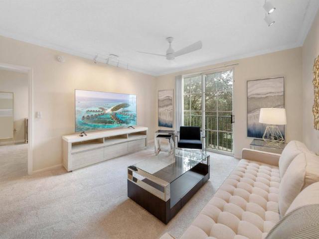Luxury apartment complex for rent in West Palm Beach, United States