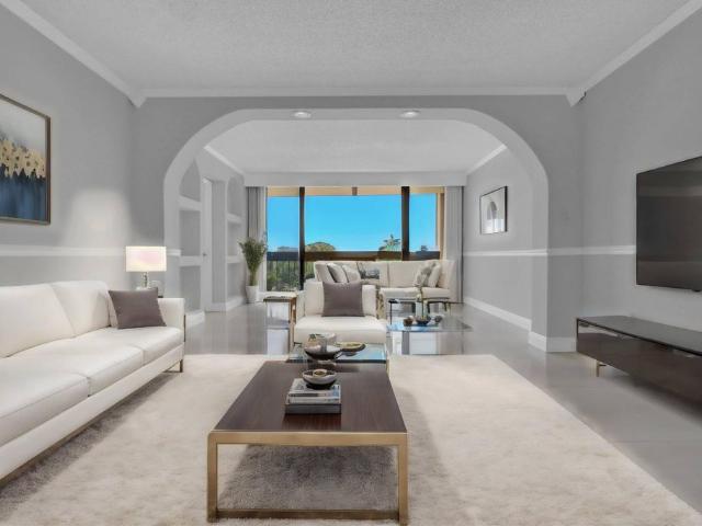 Luxury apartment complex for rent in West Palm Beach, United States
