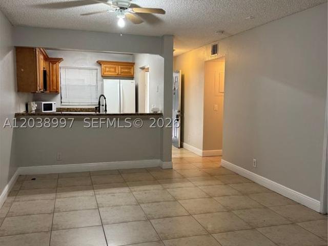 Luxury apartment complex for rent in West Palm Beach, United States