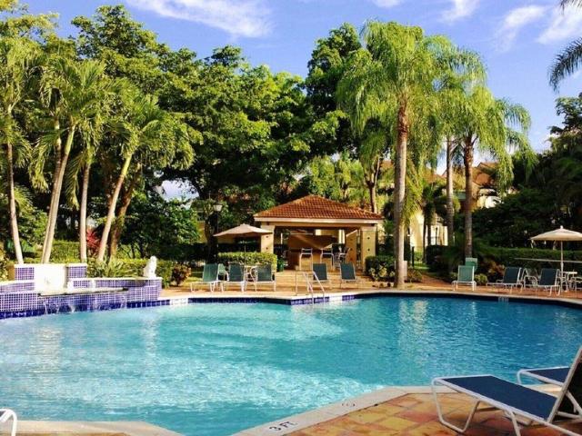Luxury apartment complex for rent in West Palm Beach, United States