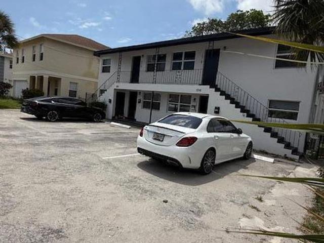 Luxury apartment complex for rent in West Palm Beach, United States