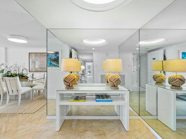 Luxury apartment complex for rent in West Palm Beach, United States