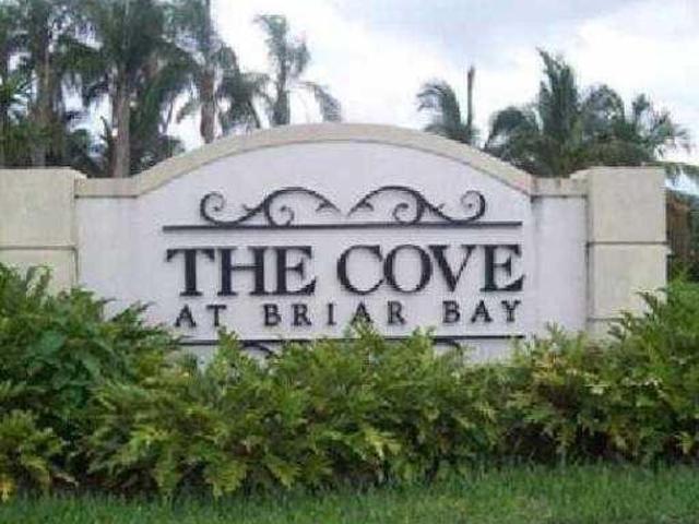 Luxury apartment complex for rent in West Palm Beach, United States