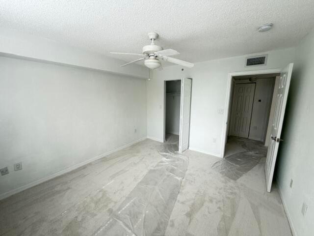 Luxury apartment complex for rent in West Palm Beach, United States