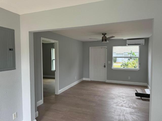 Luxury apartment complex for rent in West Palm Beach, United States