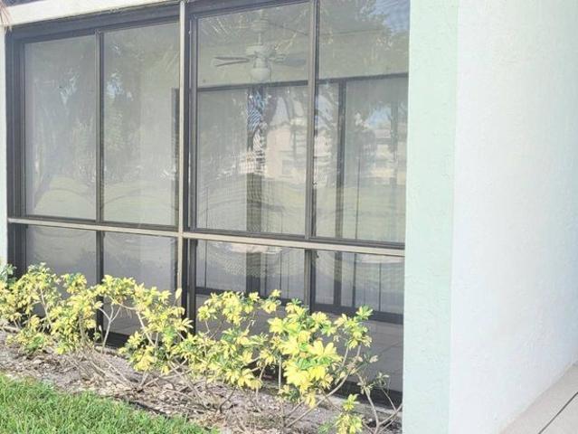Luxury apartment complex for rent in West Palm Beach, United States