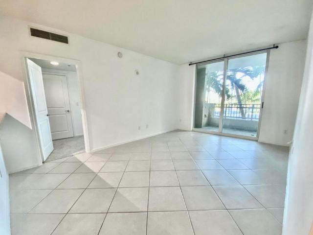 Luxury apartment complex for rent in West Palm Beach, United States