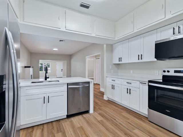 Luxury apartment complex for rent in West Palm Beach, United States