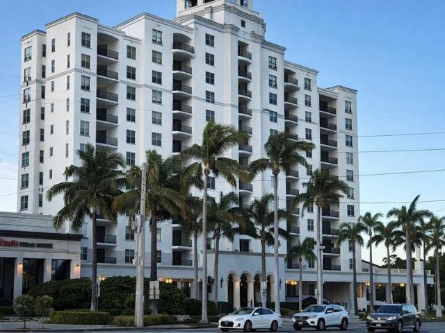 Luxury apartment complex for rent in West Palm Beach, United States