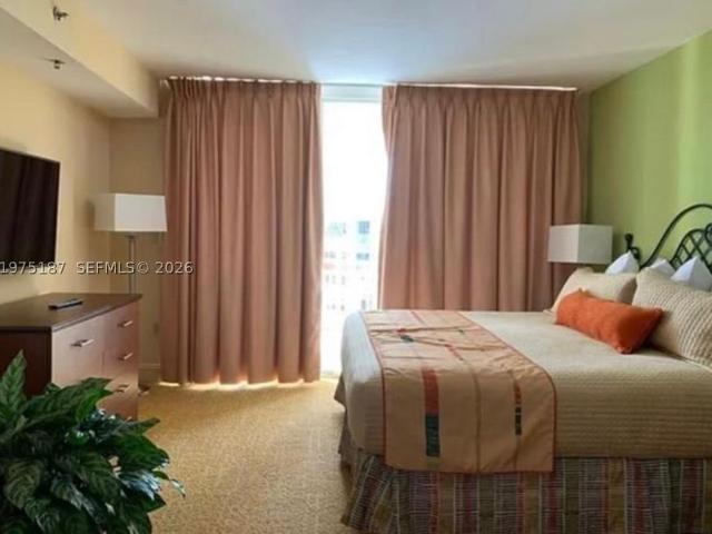 Luxury apartment complex for rent in Weston, Florida