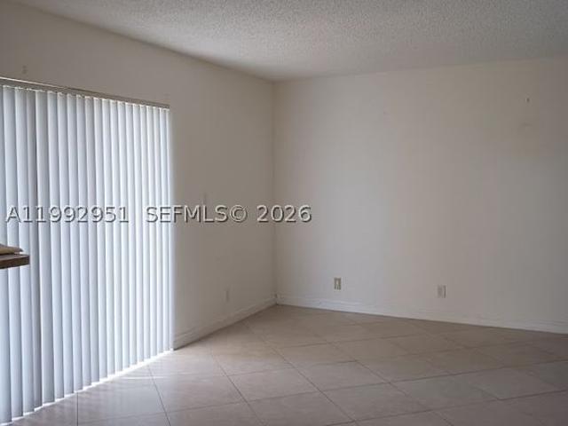 Luxury apartment complex for rent in Tamarac, United States