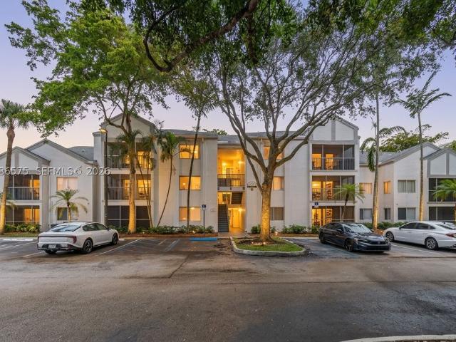 Luxury apartment complex for rent in Tamarac, United States
