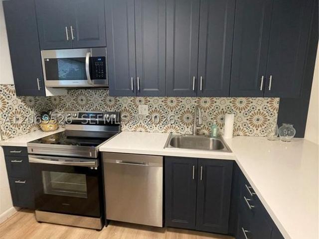 Luxury apartment complex for rent in Tamarac, United States