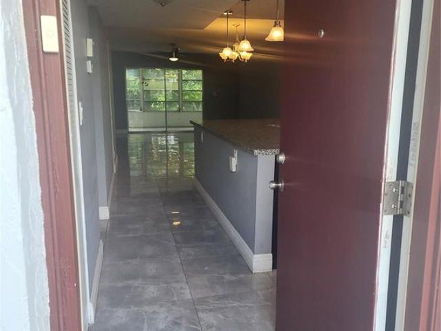 Luxury apartment complex for rent in Tamarac, United States