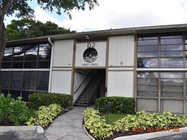 Luxury apartment complex for rent in Tamarac, Florida