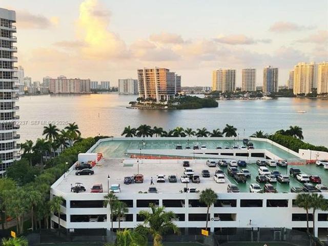 Luxury apartment complex for sale in Aventura, United States