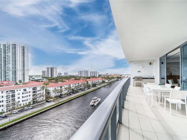 Luxury apartment complex for sale in Aventura, United States