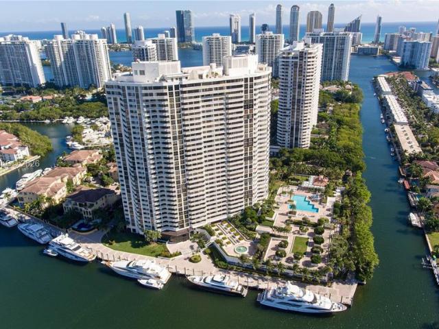 Luxury apartment complex for sale in Aventura, United States