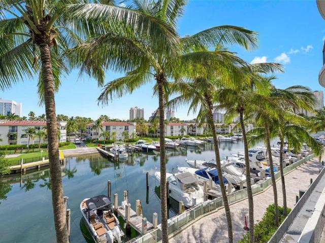 Luxury apartment complex for sale in Aventura, United States