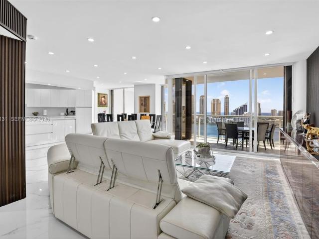 Luxury apartment complex for sale in Aventura, United States