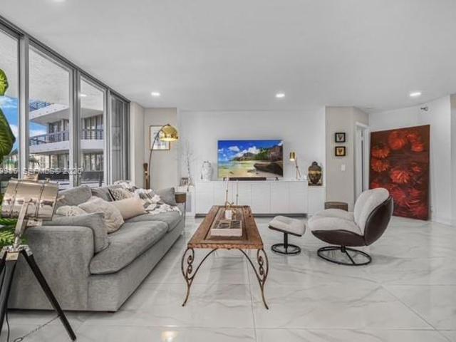 Luxury apartment complex for sale in Aventura, United States
