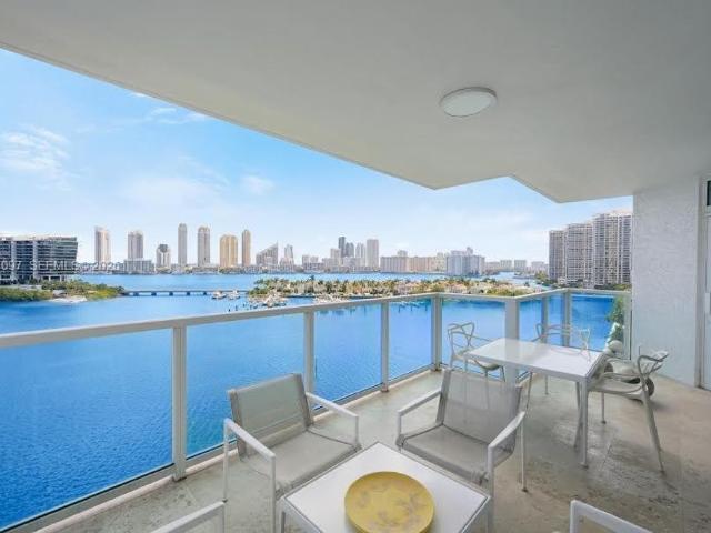 Luxury apartment complex for sale in Aventura, United States
