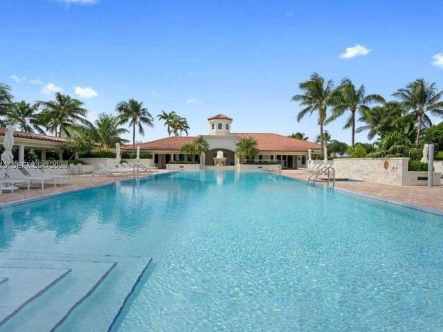 Luxury apartment complex for sale in Aventura, United States