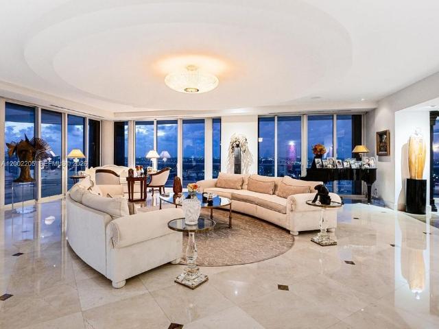Luxury apartment complex for sale in Aventura, United States