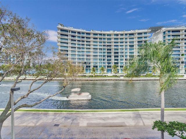 Luxury apartment complex for sale in Aventura, United States