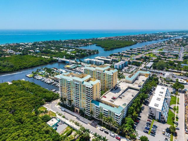 Luxury apartment complex for sale in Boynton Beach, Florida