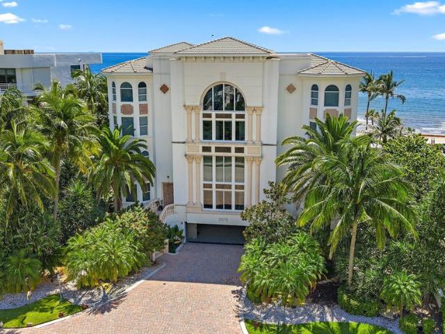 Luxury apartment complex for sale in Boca Raton, United States