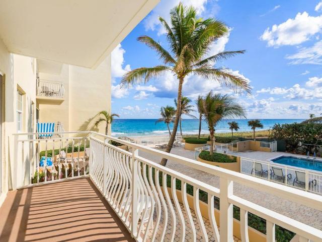 Luxury apartment complex for sale in Boca Raton, United States
