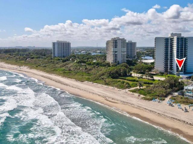 Luxury apartment complex for sale in Boca Raton, United States