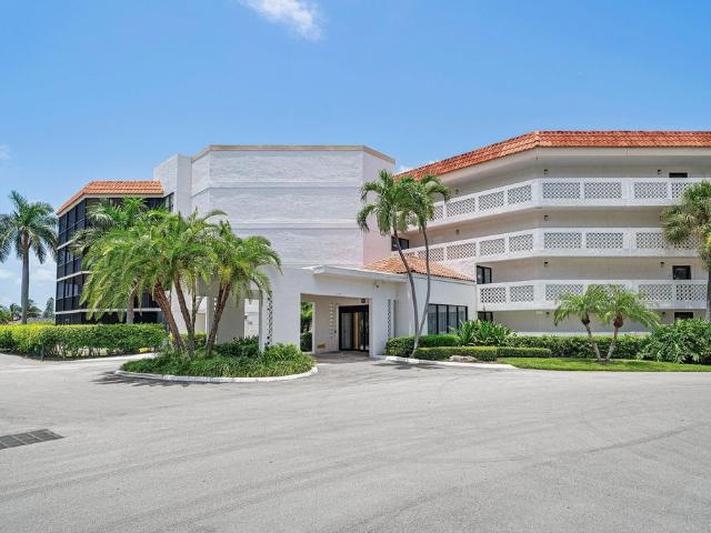 Luxury apartment complex for sale in Boca Raton, United States