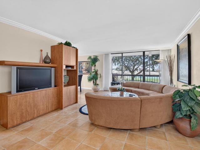 Luxury apartment complex for sale in Boca Raton, United States
