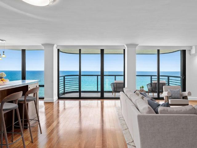 Luxury apartment complex for sale in Boca Raton, United States