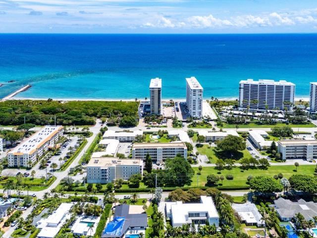 Luxury apartment complex for sale in Boca Raton, Florida
