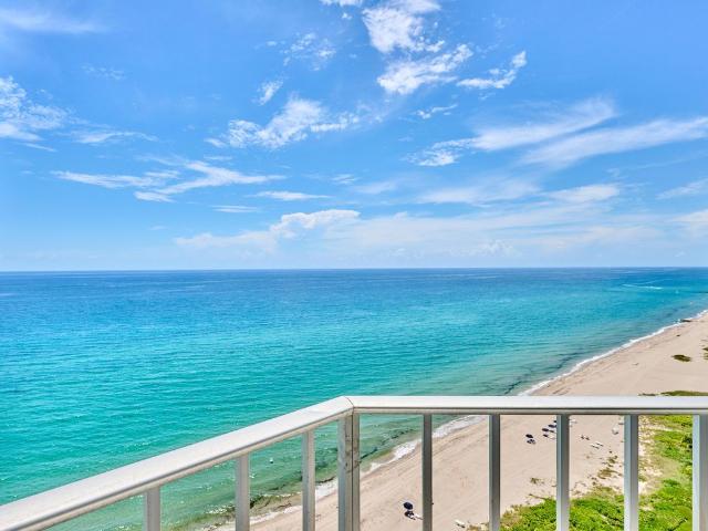 Luxury apartment complex for sale in Boca Raton, Florida