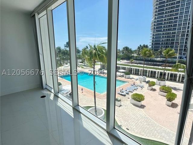 Luxury apartment complex for sale in Bal Harbour, United States