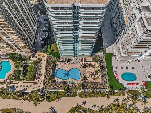 Luxury apartment complex for sale in Bal Harbour, United States