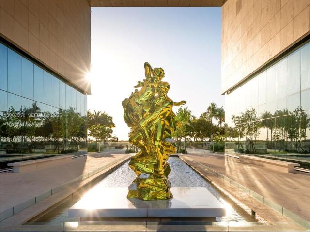 Luxury apartment complex for sale in Bal Harbour, United States
