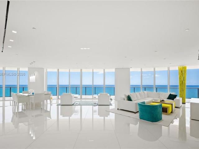 Luxury apartment complex for sale in Bal Harbour, United States