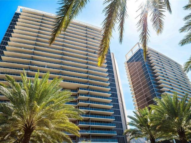 Luxury apartment complex for sale in Bal Harbour, United States