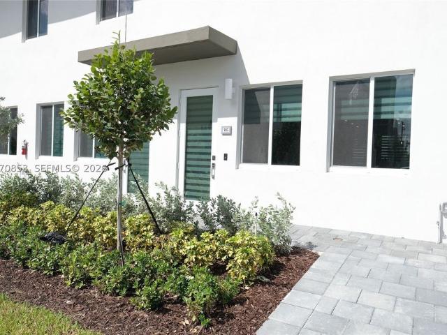 Luxury apartment complex for sale in Doral, Florida