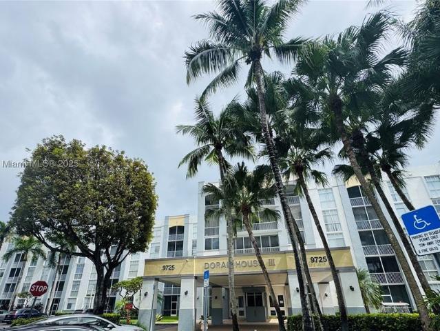 Luxury apartment complex for sale in Doral, Florida