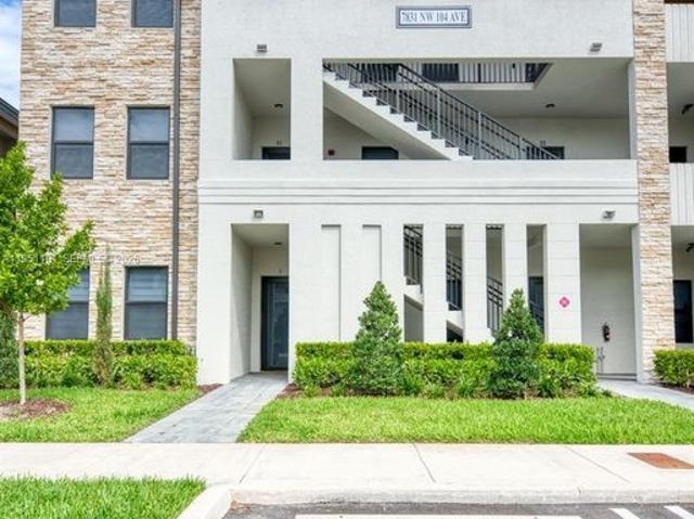 Luxury apartment complex for sale in Doral, United States