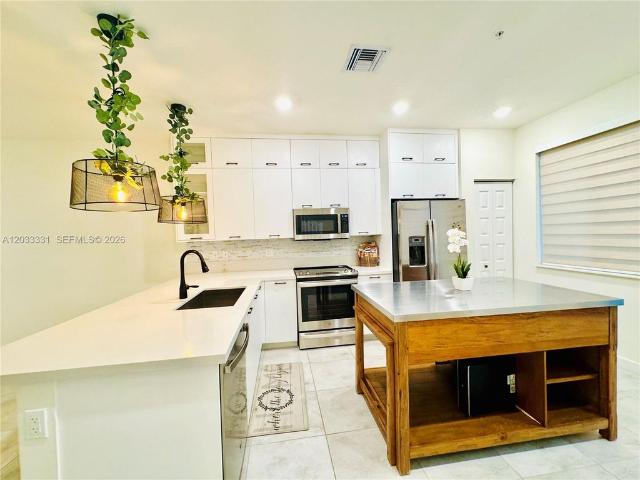 Luxury apartment complex for sale in Doral, United States