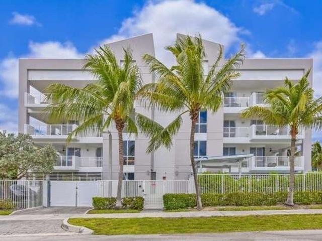 Luxury apartment complex for sale in Deerfield Beach, Florida