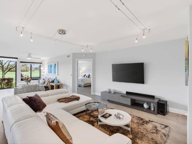 Luxury apartment complex for sale in Delray Beach, United States